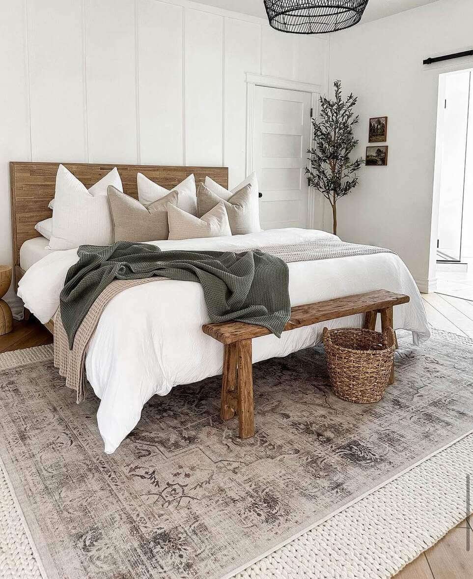16 Stunning Bedroom Bench Decor Ideas to Refresh Your Sleeping Space