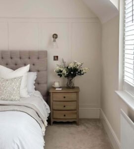 24 Dreamy Bedside Table Decor Ideas for Sunny Morning Vibes