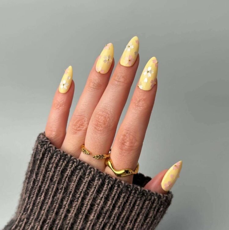 41 Butter Yellow Nails: Your Ultimate Guide to Rocking the Hottest Mani ...