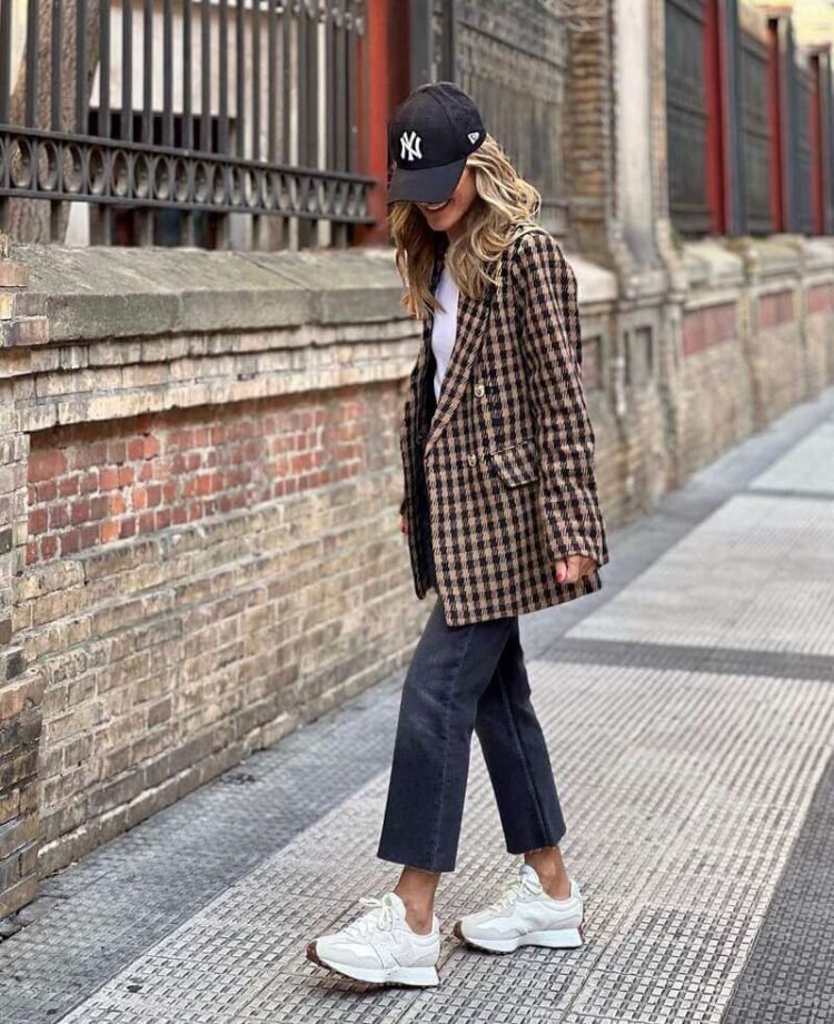 26 Ways to Rock New Balance Sneakers with Stylish New Balance Outfit ...
