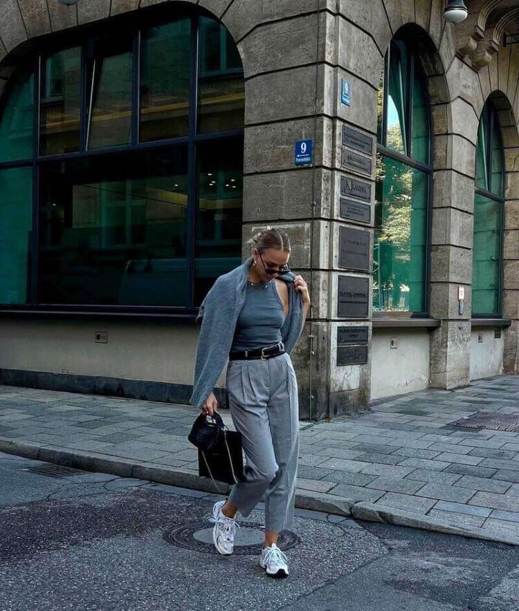 26 Ways to Rock New Balance Sneakers with Stylish New Balance Outfit ...