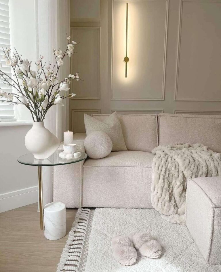 23 Beautiful End Table Decor Ideas for a Designer-Grade Living Room