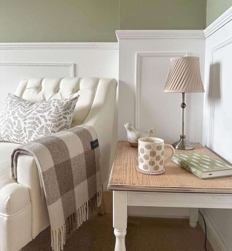 23 Beautiful End Table Decor Ideas for a Designer-Grade Living Room