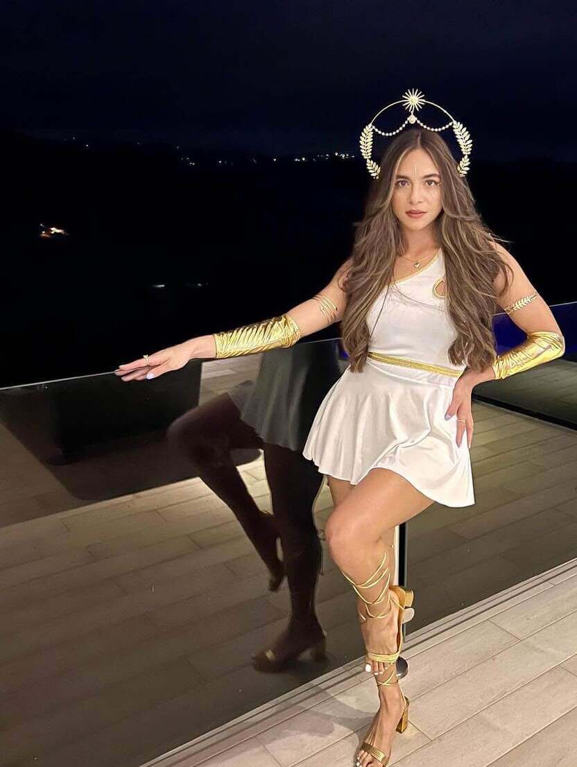 44 Iconic Halloween Costumes Every It-Girl Will Love
