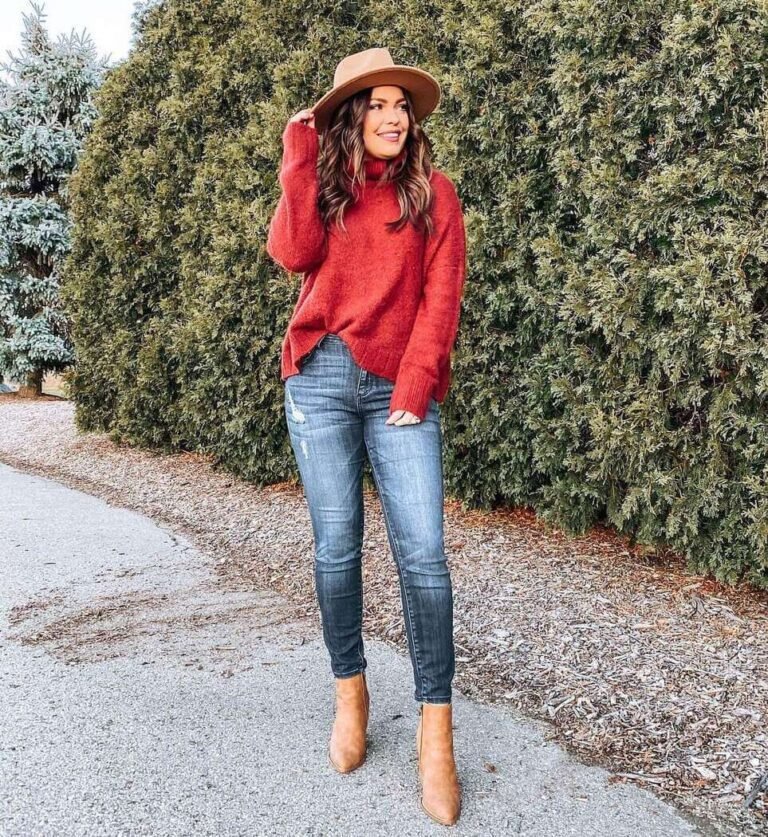 How to Tuck a Sweater into Jeans and Not Look Frumpy - Elegance Echoes