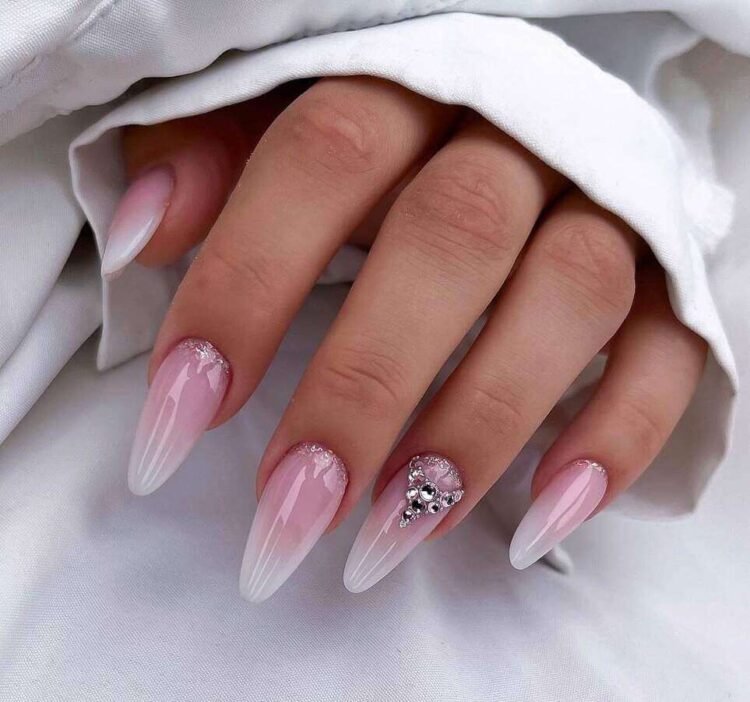31 Birthday Nails That Will Make You the Star of the Party