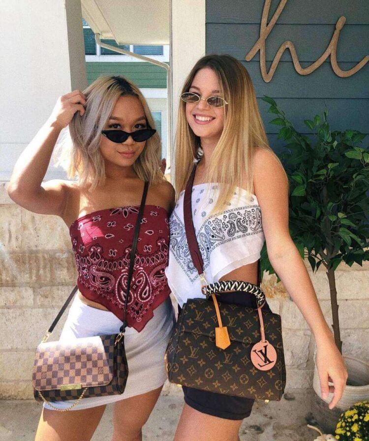 19 Top Tailgate Outfits to Stand Out on Game Day