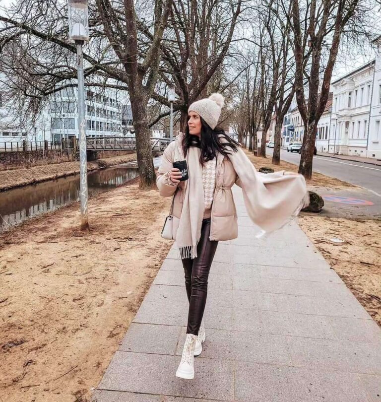 22 Cute Cold Weather Outfits to Keep You Stylish and Warm All Winter Long