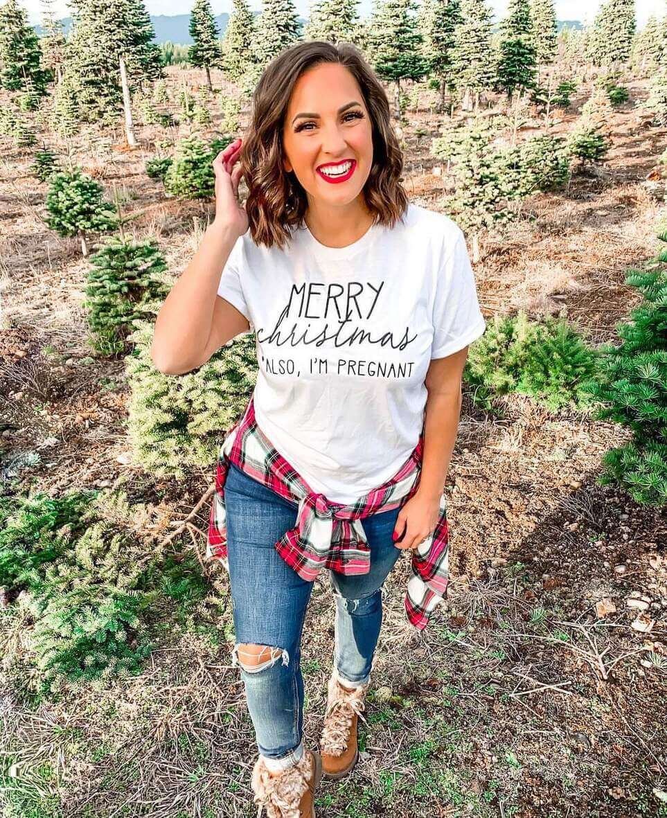 28 Unique Christmas Pregnancy Announcement Ideas You’ll Love