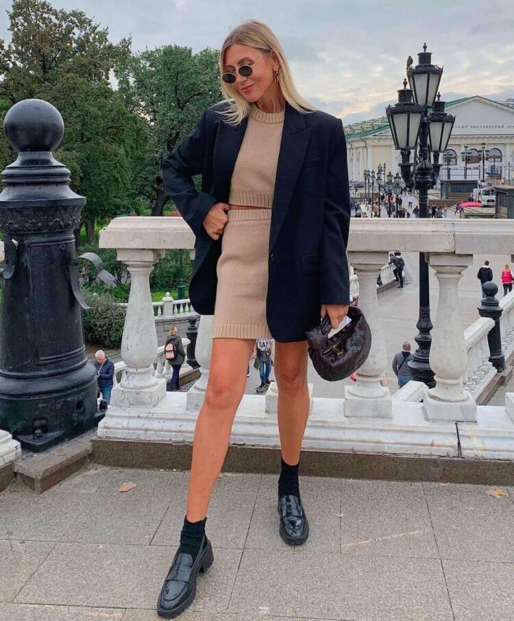 12 Timeless Black and Beige Outfits You’ll Love to Recreate