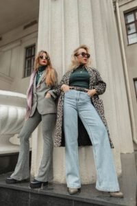 23 Effortless Bell Bottom Outfits You’ll Love to Try