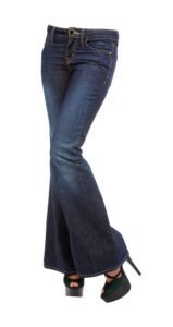 23 Effortless Bell Bottom Outfits You’ll Love to Try