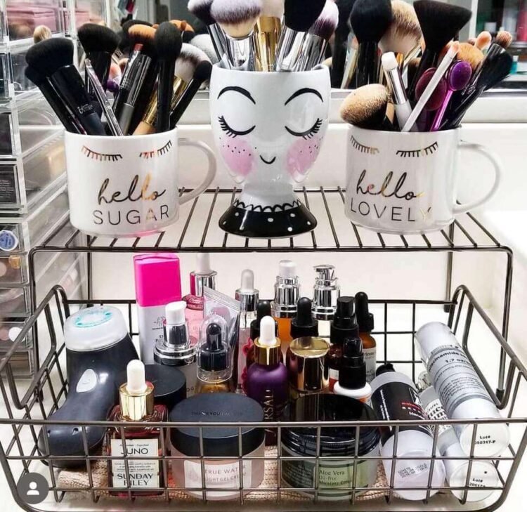 The Best Way to Store Makeup Brushes for a Tidy Vanity
