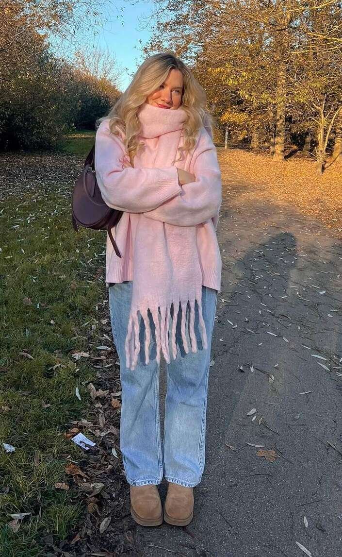 22 Pink Aesthetic Outfits That Actually Feel Effortless and not Overdone