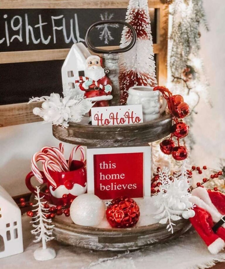23 Christmas Tray Ideas That Make Your Home Feel Extra Cozy