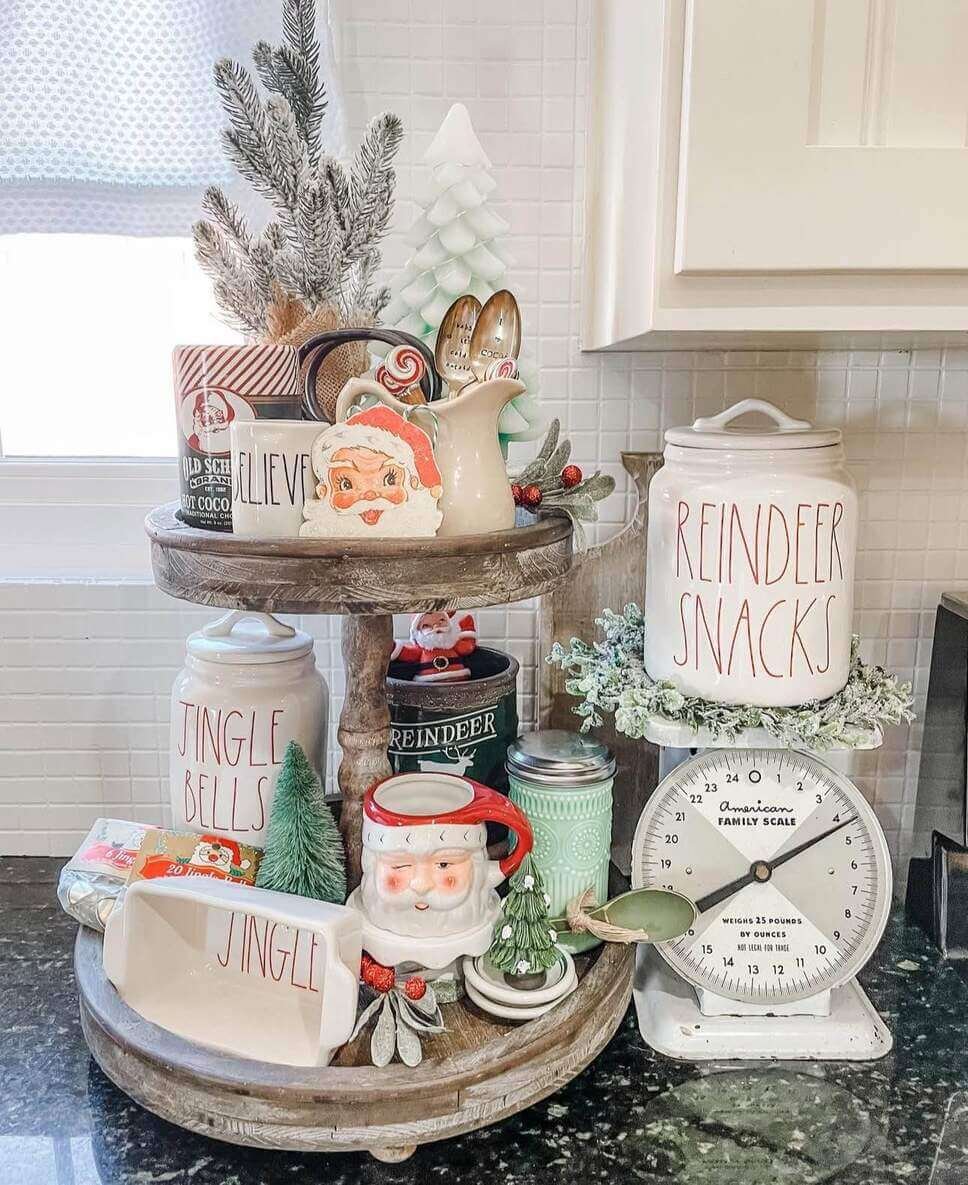 23 Christmas Tray Ideas That Make Your Home Feel Extra Cozy